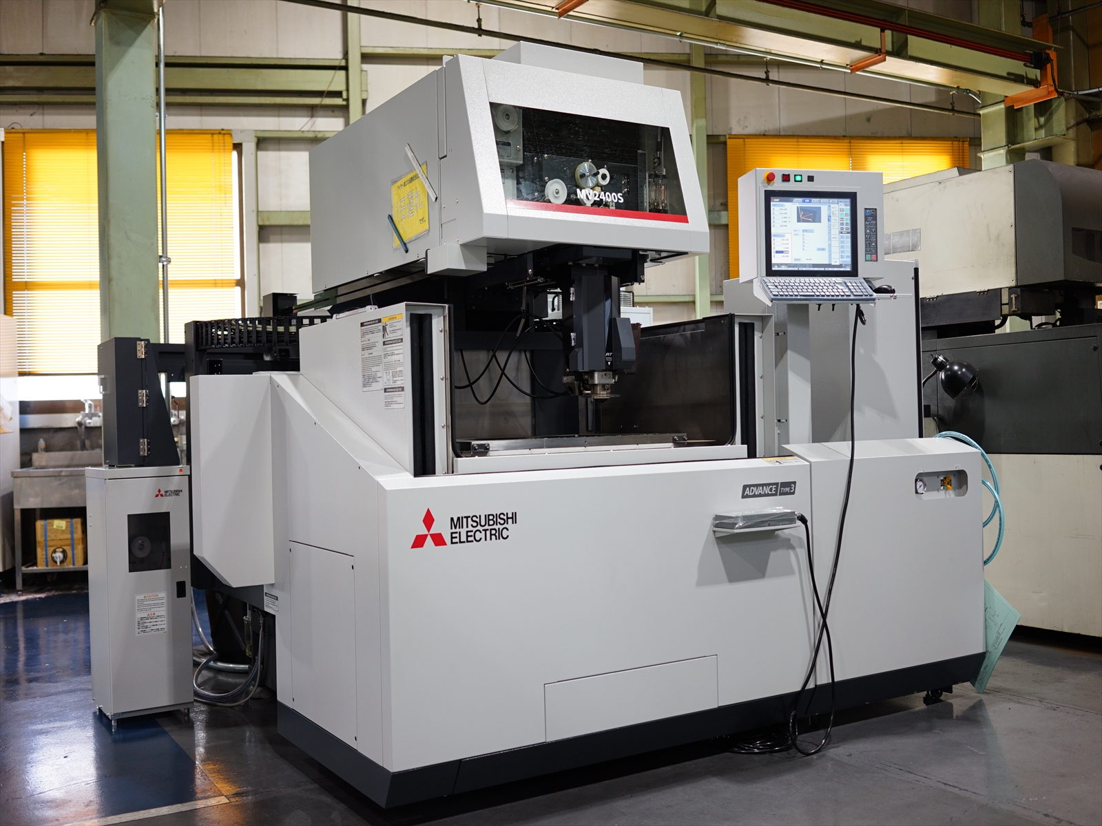 Wire Electric Discharge Machine is newly installed | SASAHARA KANAGATA